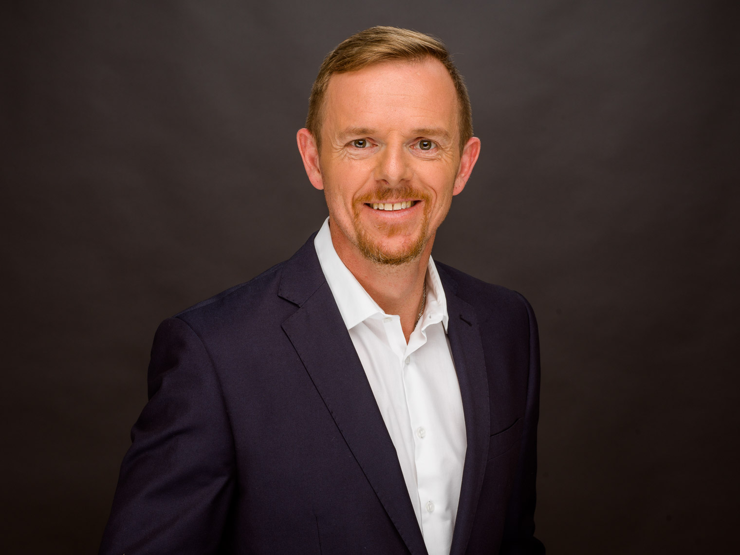 Der Euro erreicht die Parität – und die Privatanlegerstimmung kippt ...